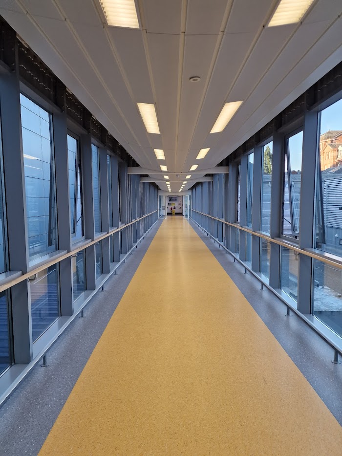 Royal Victoria Hospital Canada | Policlínico 2025 - Policlinicos