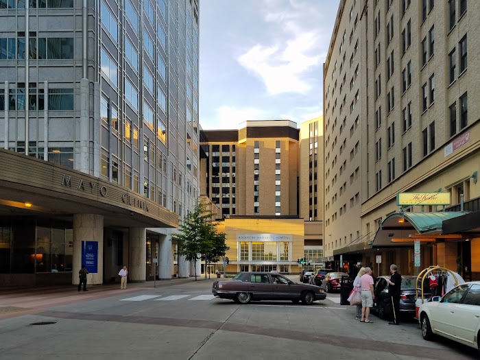 Mayo Clinic Hospital, Methodist Campus USA | Policlinico - Policlinicos